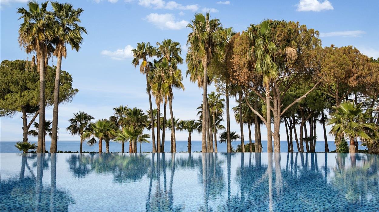 Acanthus Cennet Barut Collection - Cyplon Holiday